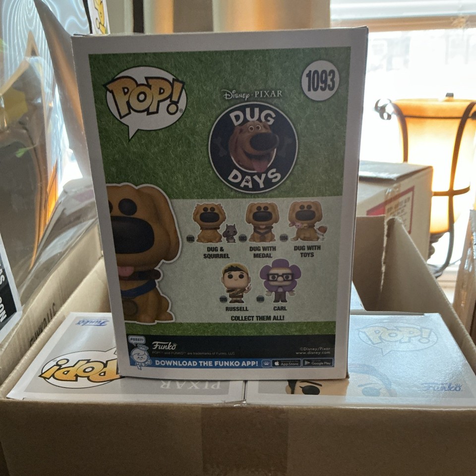 Funko Pop! Dug with Medal Vinyl Figure Disney Pixar Dug Days #1093 ...
