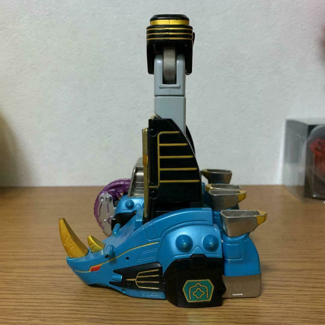 Armadillo Zord POWER RANGERS WILD Force Armadillo ISIS Megazord Zord
