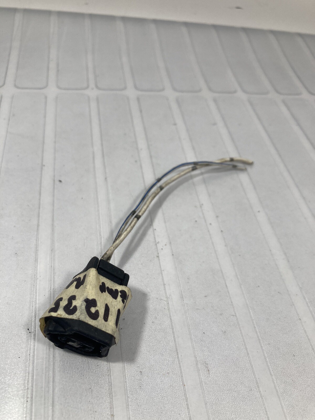 2 Way Plug Connector Black - For Many Subaru & Toyota Applications ...