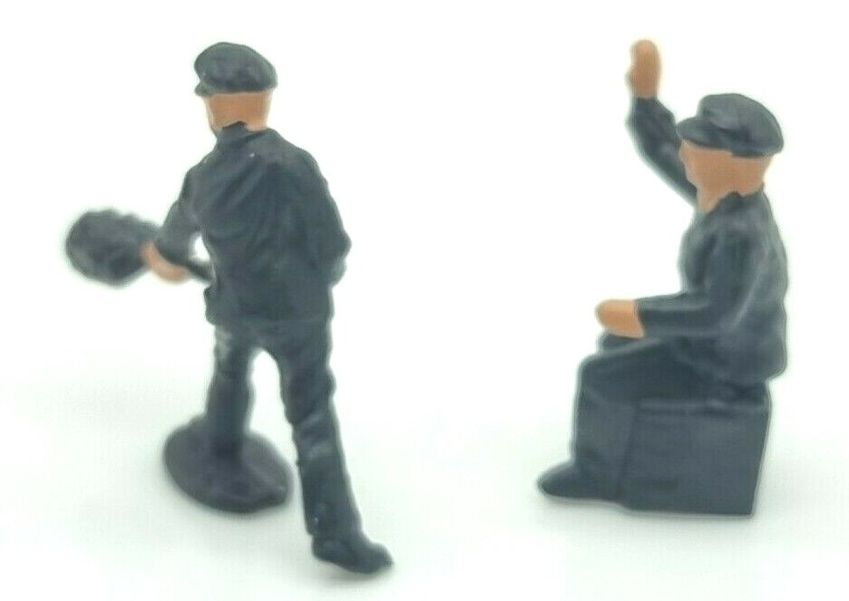 TRIANG HORNBY OO GAUGE STEAM TRAIN DRIVER & FIREMAN PAINTED DETAILED ...