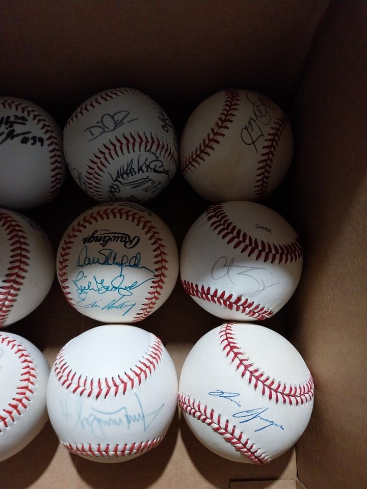 LOT OF 9 SIGNED BASEBALLS UNSEARCHED AS IS NO COA | eBay