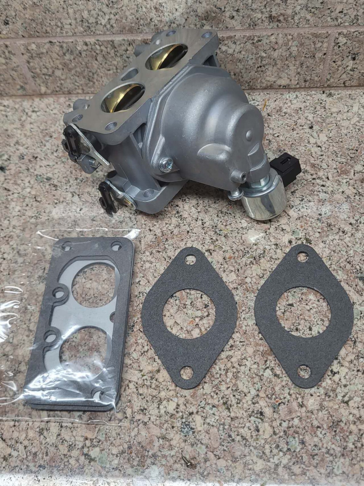 Replaces 15004-7045, 15004-0867, 15004-0939 Carburetor Fits For ...