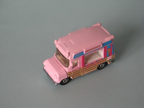 Matchbox Bedford Ice Cream Van Pink 1960's shape Toy Model 65mm UB 778 ...