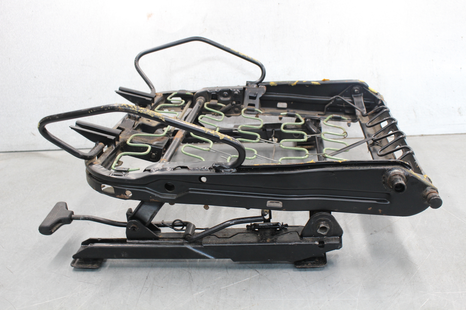 BMW E30 RIGHT PASS COUPE CONVERTIBLE SPORT SEAT TRACK MOUNT FRAME RAIL ...