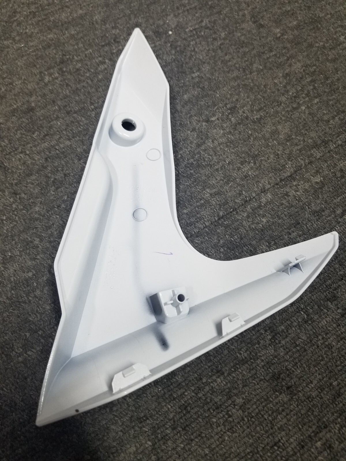 GENUINE YAMAHA RH FRONT WHEEL PANEL FOR YAMAHA MT07 2014 - 17 (1WS ...