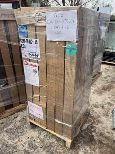 2022 True GDM-10-HC Swing Door Glass Drink Merchandiser Refrigerator ...