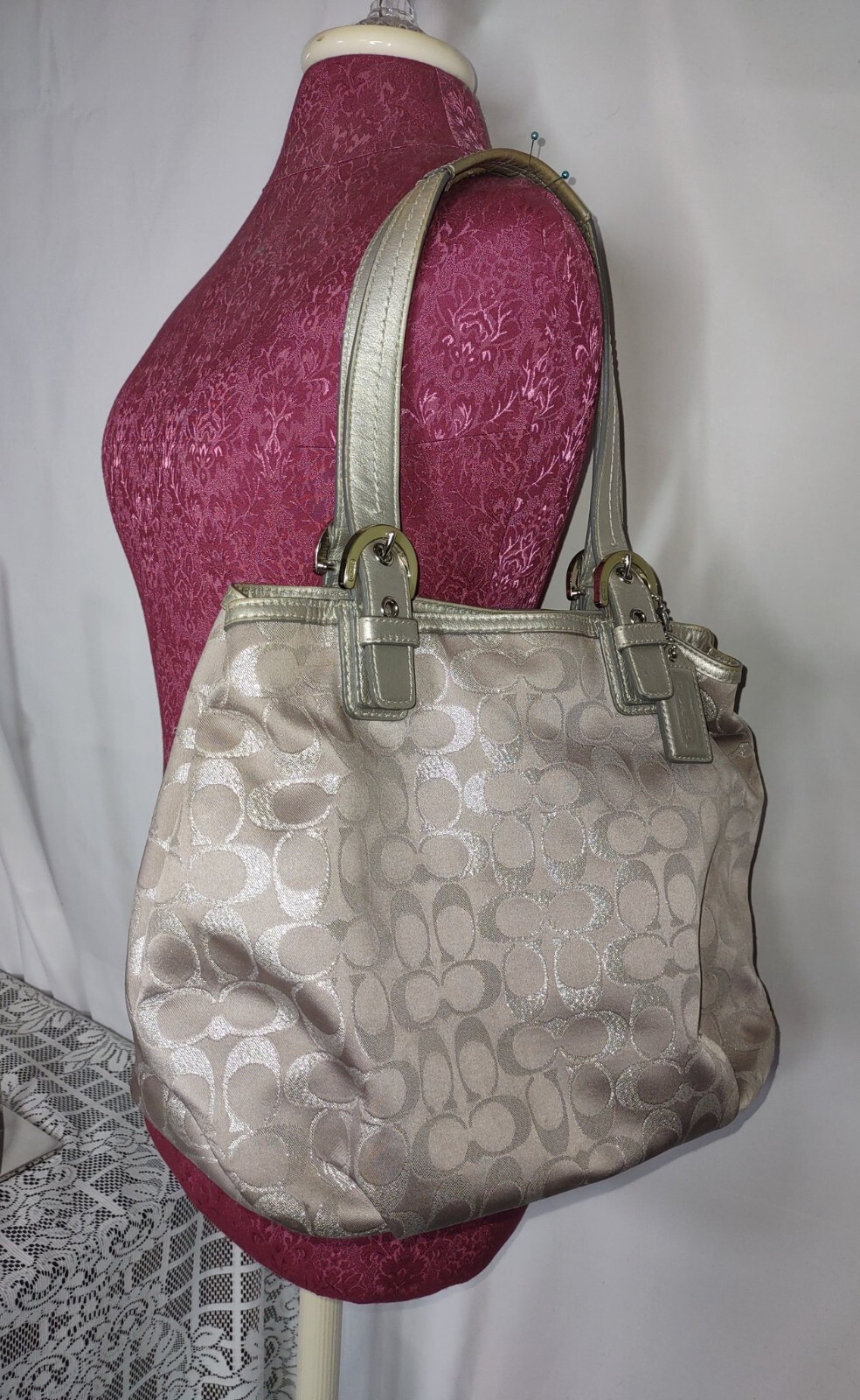 Coach Soho Metallic Silver Signature Shoulder Bag F18… - Gem