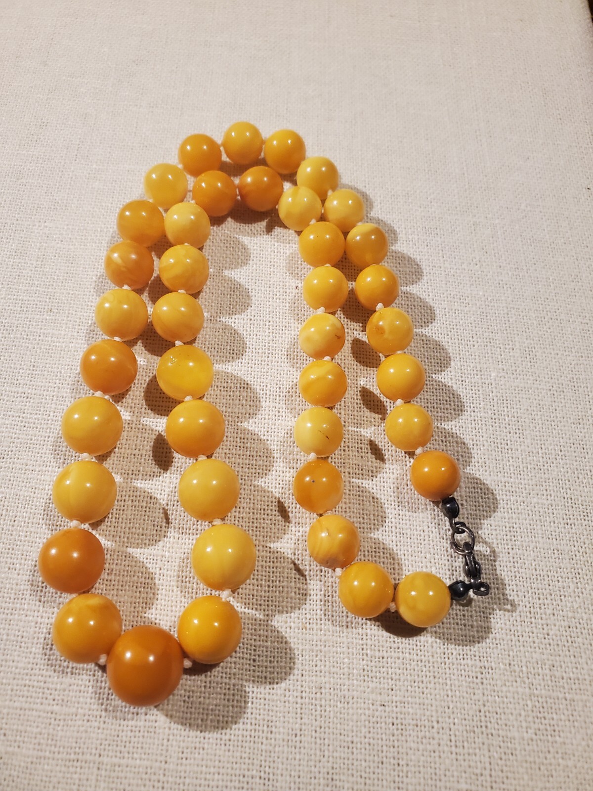 Antique authentic Baltic Amber Honey Butterscotch ne… - Gem