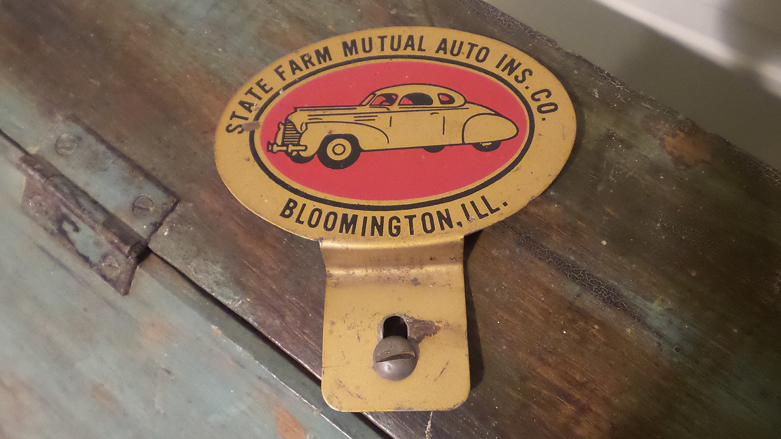 Vintage Advertising STATE FARM MUTUAL AUTO INS. CO LICENSE PLATE TOPPER ...