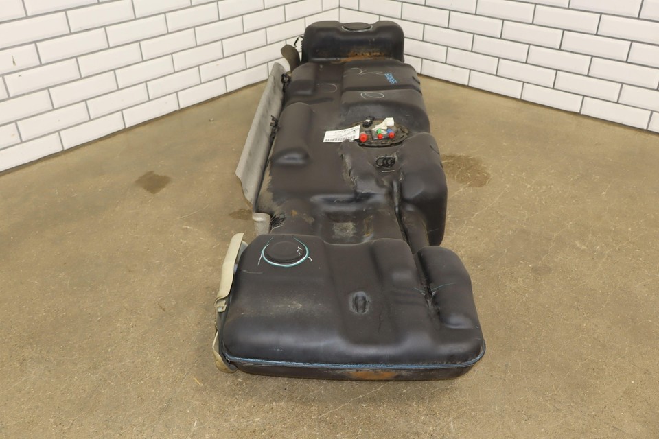 04-08 Cadillac Escalade ESV OEM 31 Gallon Fuel Tank with Pump | eBay