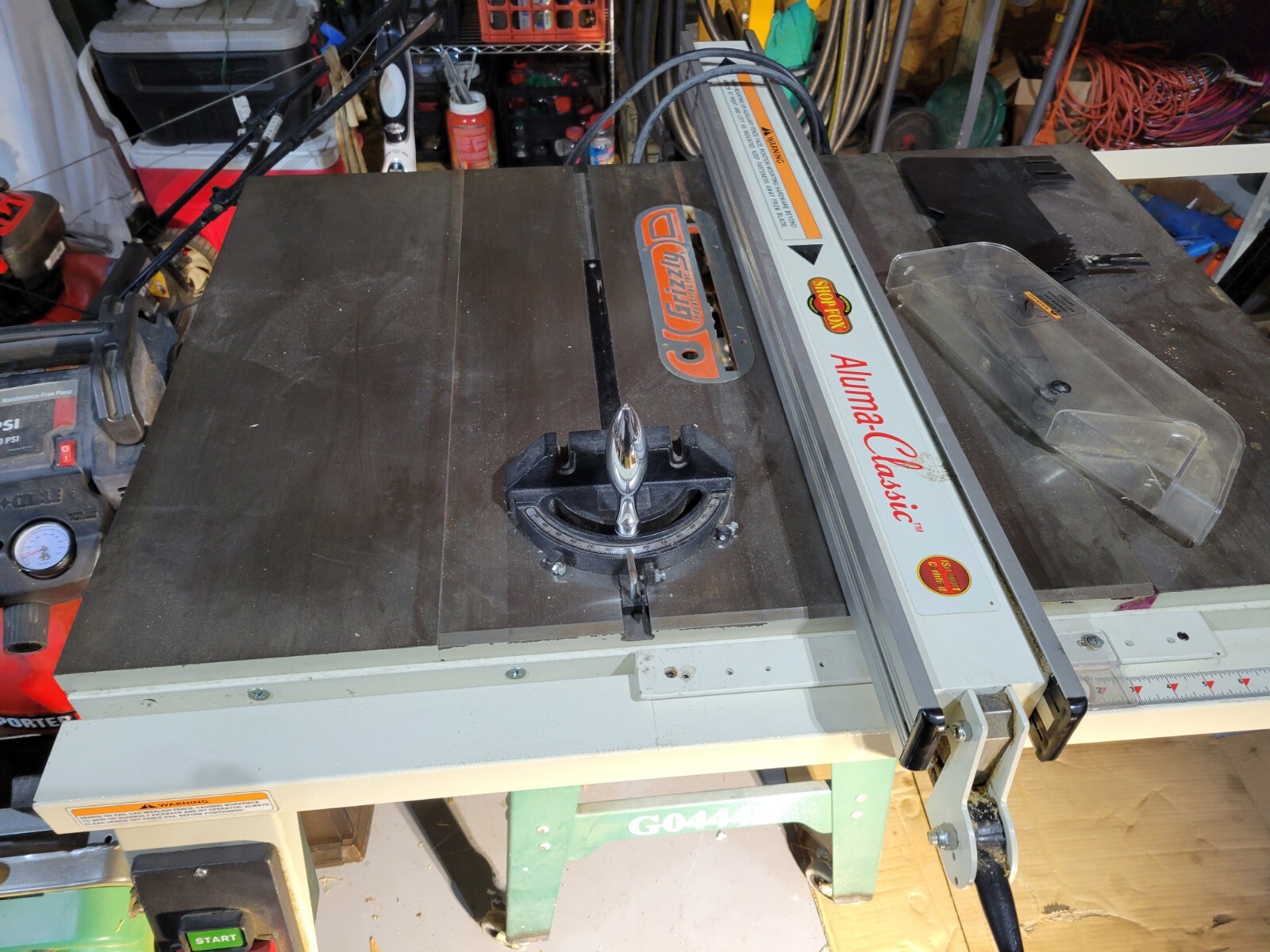 Grizzly G0444Z Table Saw 2-HP Various 10" Blades Included Very Little ...