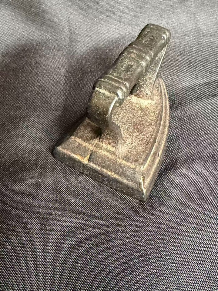 Antique Miniature Cast Iron Sad Iron - 3" Child's Toy / Salesman Sample ...