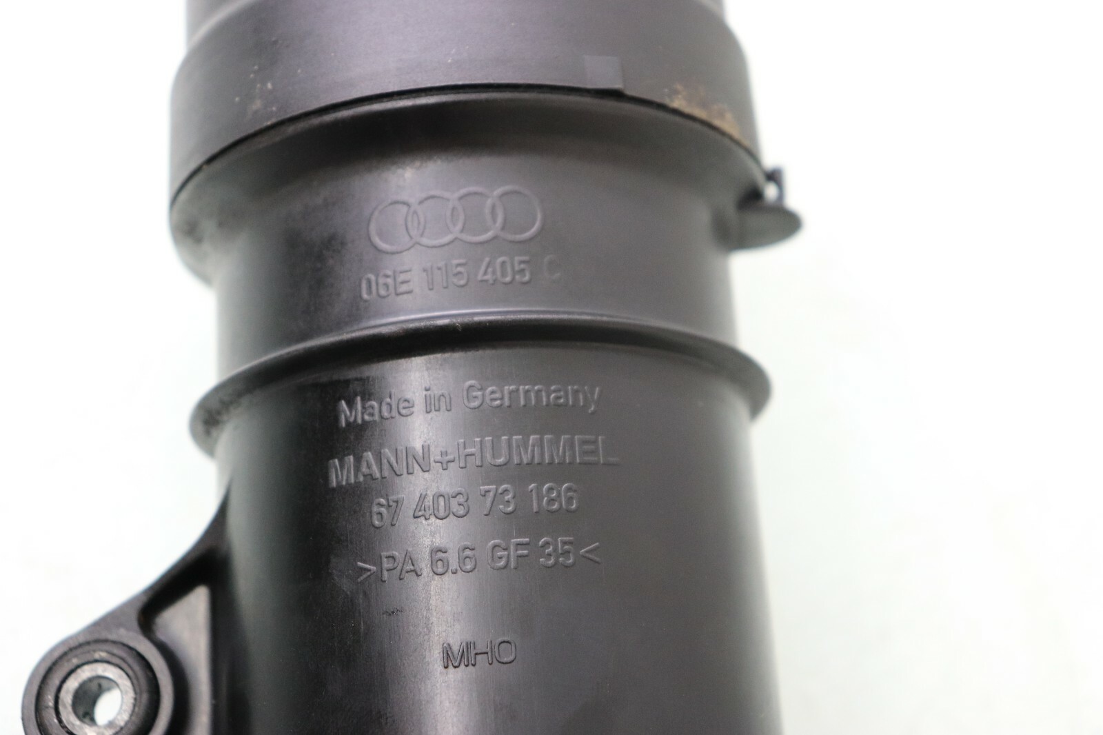 2011 11 AUDI Q7 3.0L ENGINE OIL FILTER HOUSING 06E115405C | eBay