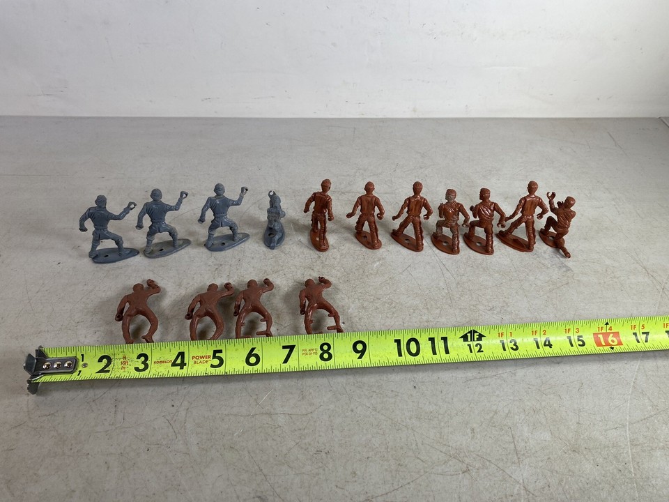 MPC Vintage Toy Soldiers playset marx army men Lot 81E77 | eBay
