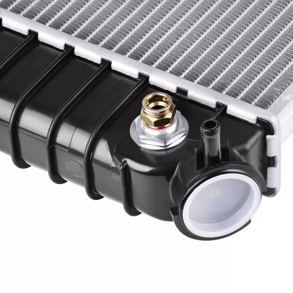1826 Radiator for 1996-2005 Chevy Blazer S10 GMC Jimmy Sonoma Olds ...