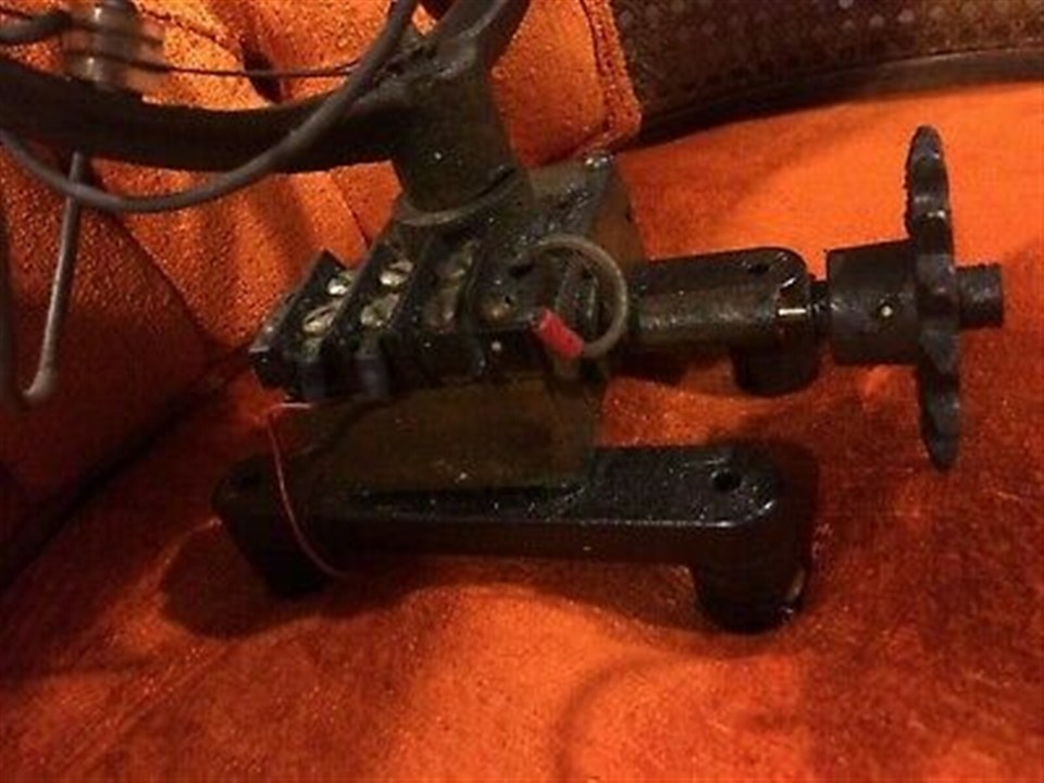 the Wood Freeman "Metal Marine Pilot" Ship's compass, forward aft box ...