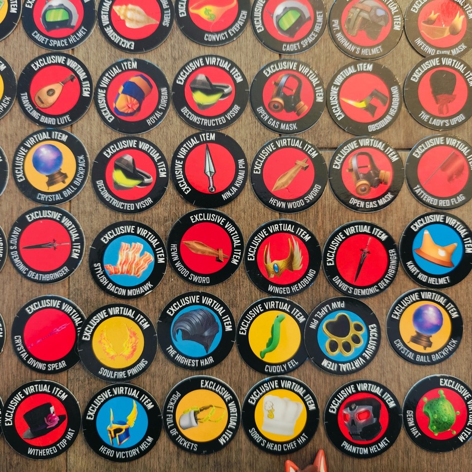 BIG! Roblox Face Toy Code Bundle Lot Of Exclusive Virtual Items ...