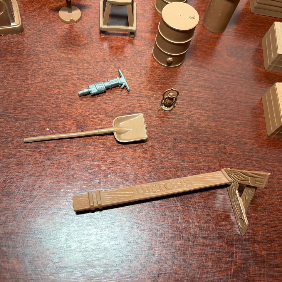 Marx Construction Accessories (Lot Of 18) RARE *Read Description | eBay