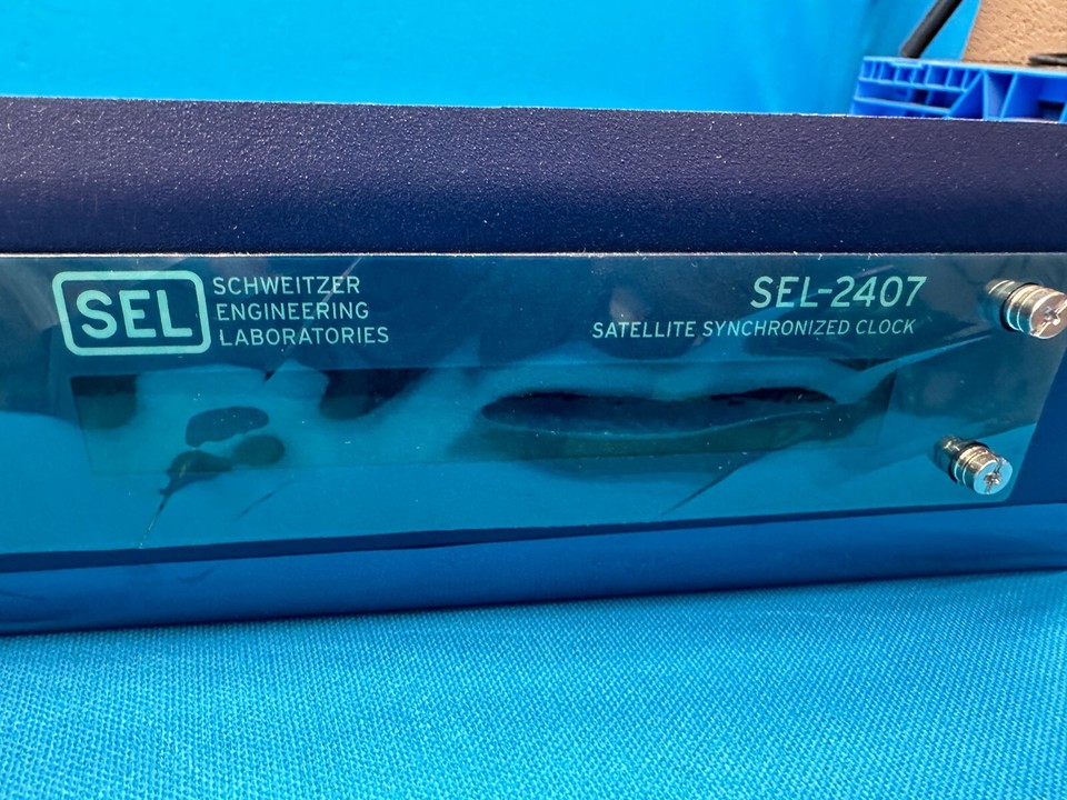 Schweitzer Engineering SEL-2407 Satellite Synchronized Clock 240700033 ...