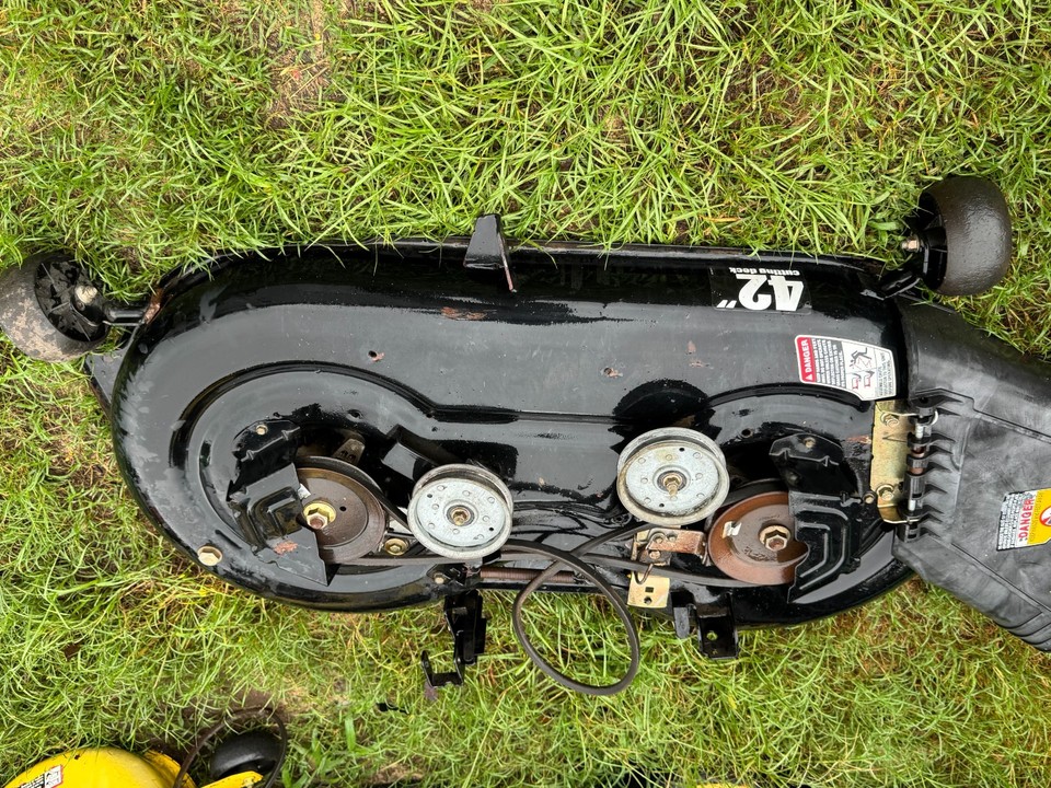 Troy Bilt/ Craftsman 42" Complete Mower Deck Assembly.....Great ...