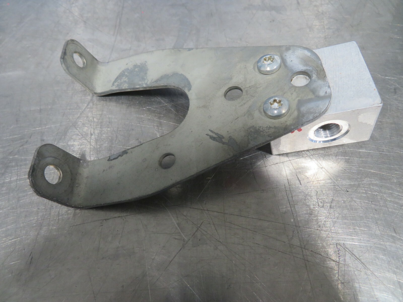 EB591 2013 13 POLARIS SPORTSMAN XP 850 HO BRAKE LINE SPLITTER CROSS ...