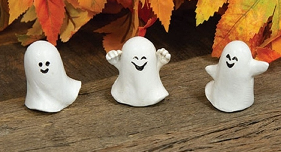 NEW Primitive HALLOWEEN GHOSTS MINI RESIN 1.5" H x 1.5" W 3 Assort ...
