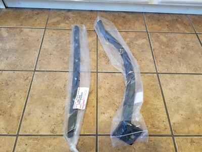 OEM 2014-2018 Toyota Highlander passenger side rear door weatherstrip ...