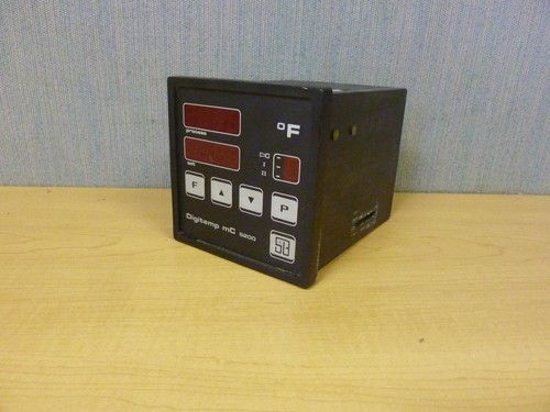 Digitemp mC 5200 RCQ 5200-12-211-2-40 Temperature Contoller Coil 24VAC ...