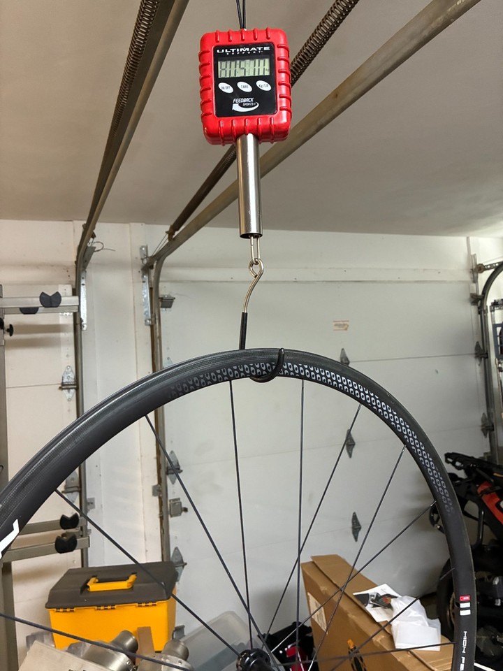 Token C28 Carbon Clincher Rim Brake Wheelset Shimano/SRAM 11 Speed ...