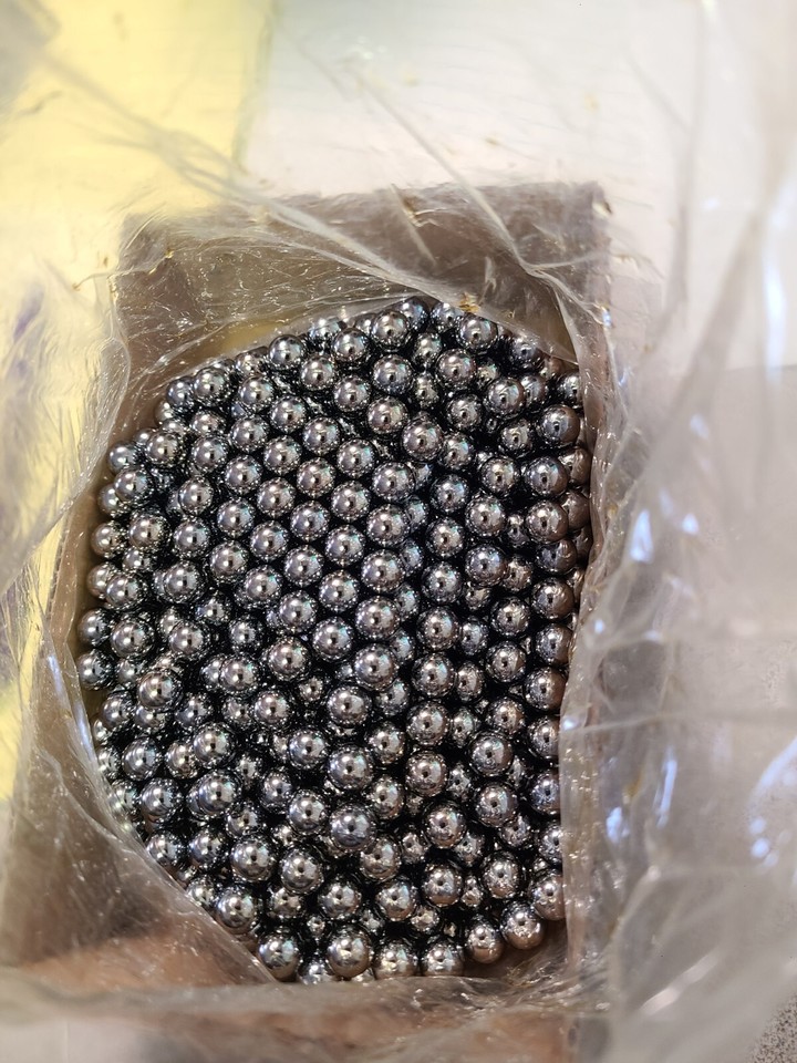 Spheric-Trafalgar Ltd 9.525MM Chrome Ball Bearings GD 10, Batch 61/4012 ...