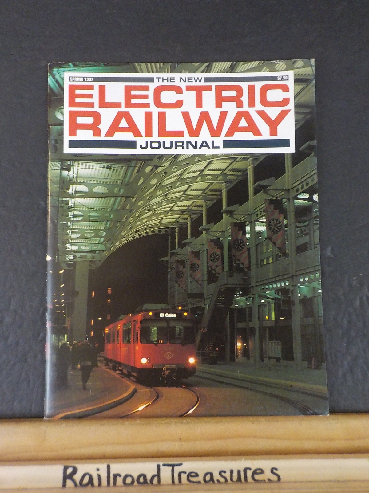 New Electric Railway Journal 1997 Spring Munis New Breda LRVs Dallas ...
