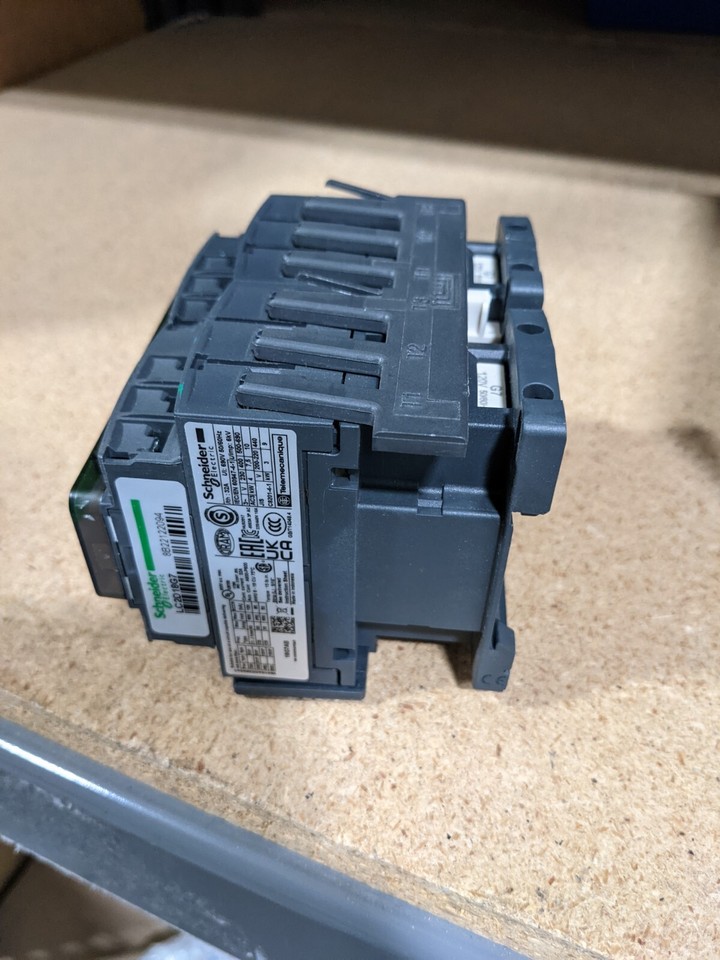 Schneider Electric TeSys Deca Contactor 18A 10HP LC2D18G7 | eBay
