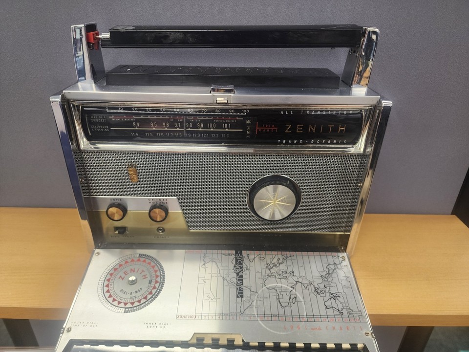 Vtg Zenith Royal 1000-D All Transistor Trans-Oceanic Multiband Radio ...