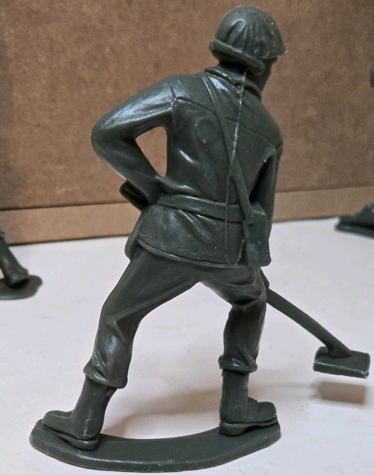 6 Vintage Tim Mee Toys Large Toy Soldiers 5” Green Army Men Made In USA ...