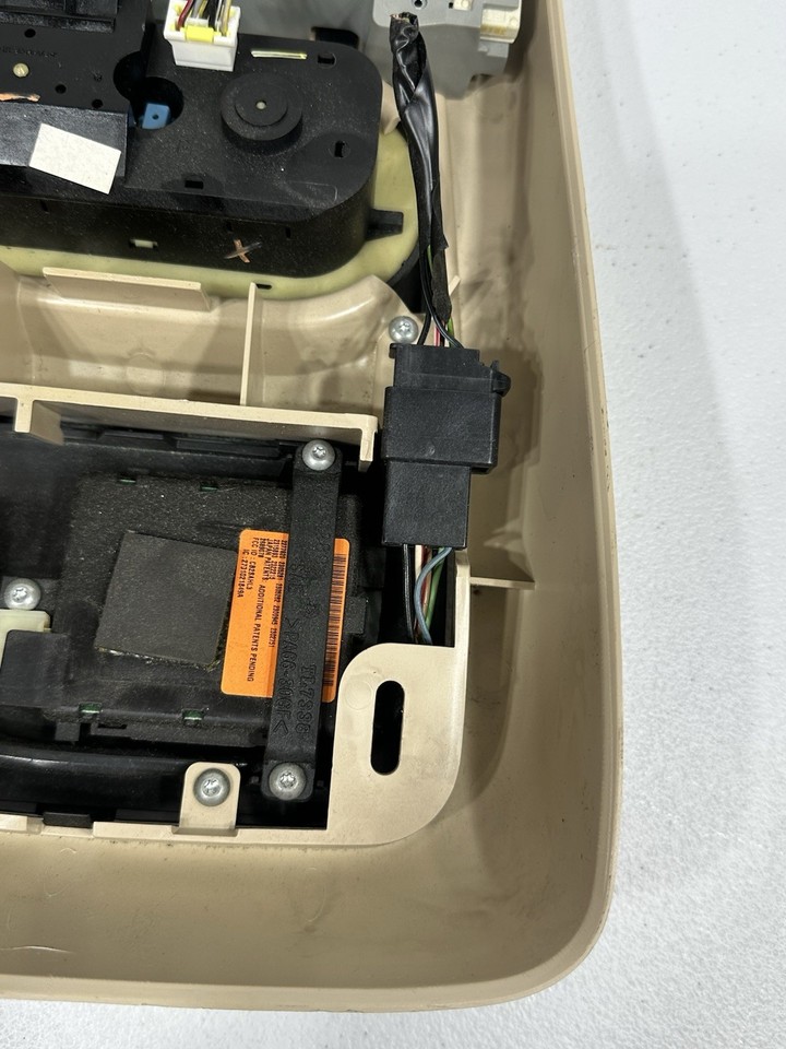 2002-2005 Ford Explorer Overhead Console Dome Map Light Lamp Storage ...