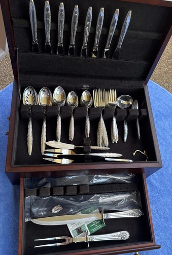 TOWLE “STERLING SILVER”Flatware Set W/Original Box- 8 Sets W/Serving ...