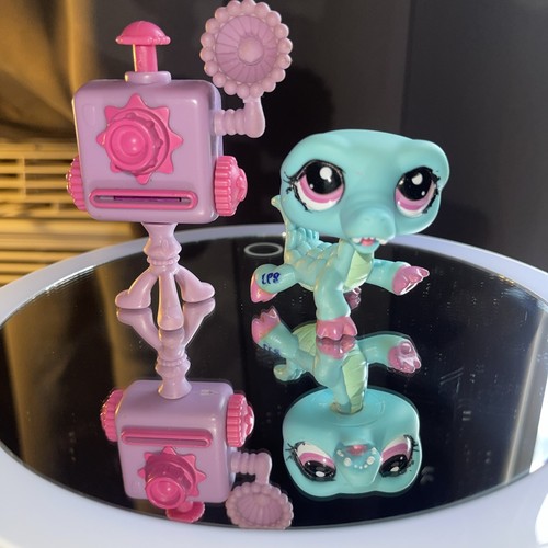 Playful LPS Crocodile #1870 with Camera Stand – Blue Photography Lover ...