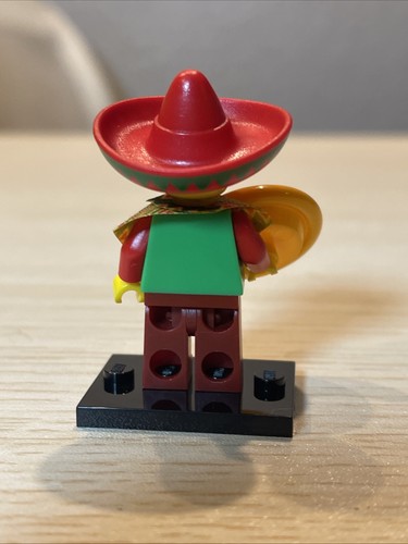 LEGO The Movie Series 1 Collectible Minifigures 71004 -Taco Tuesday Guy ...