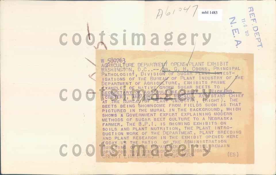 1940 Dr G H Coons w Claude Wickard Dr M A McCall USDA Plant Exhibit ...