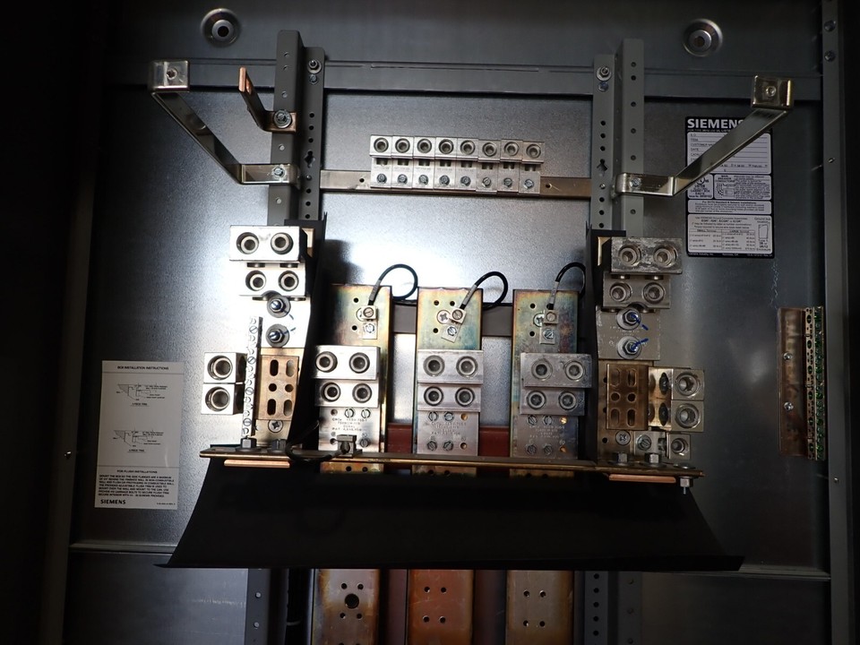 NEW Siemens P5E90ML120ETS 1200 amp 480 volt 3 Phase Indoor Panelboard ...