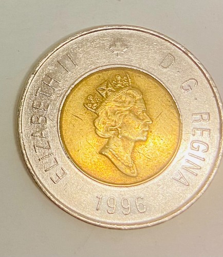 1996 Canadian 2 Dollar Coin Queen Elizabeth II & Polar Bear D.G. Regina ...