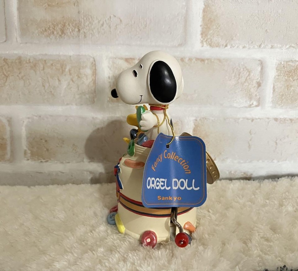 SNOOPY Music box Hand-wound Sankyo | eBay