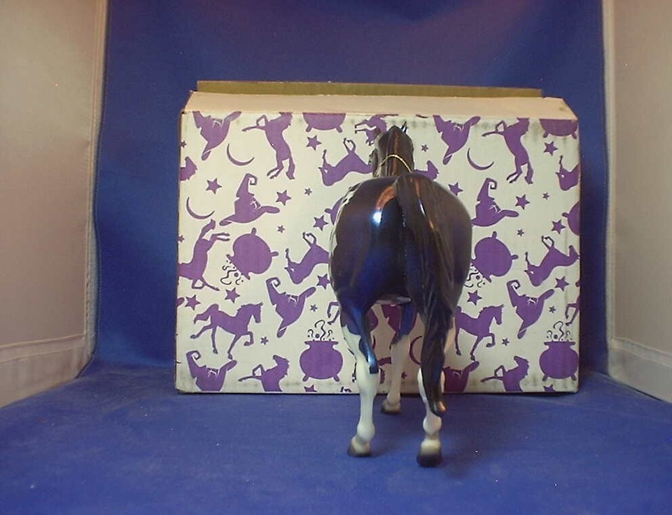 BREYER TABITHA HALLOWEEN HORSE SR #712451 GLOW IN THE DARK NEW IN BOX ...