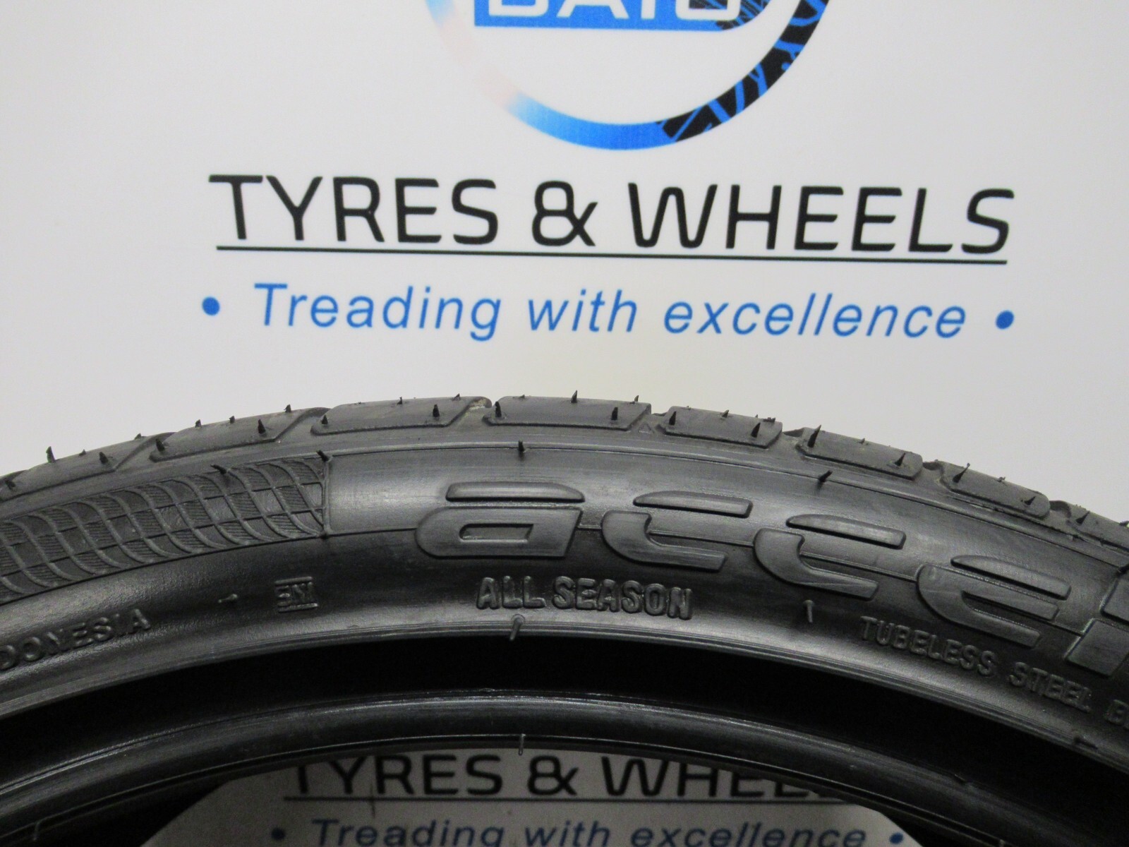 X2 245/35ZR18 245 35 18 92Y XL ALL SEASON ACCELERA PHI-R NEW TYRES ...