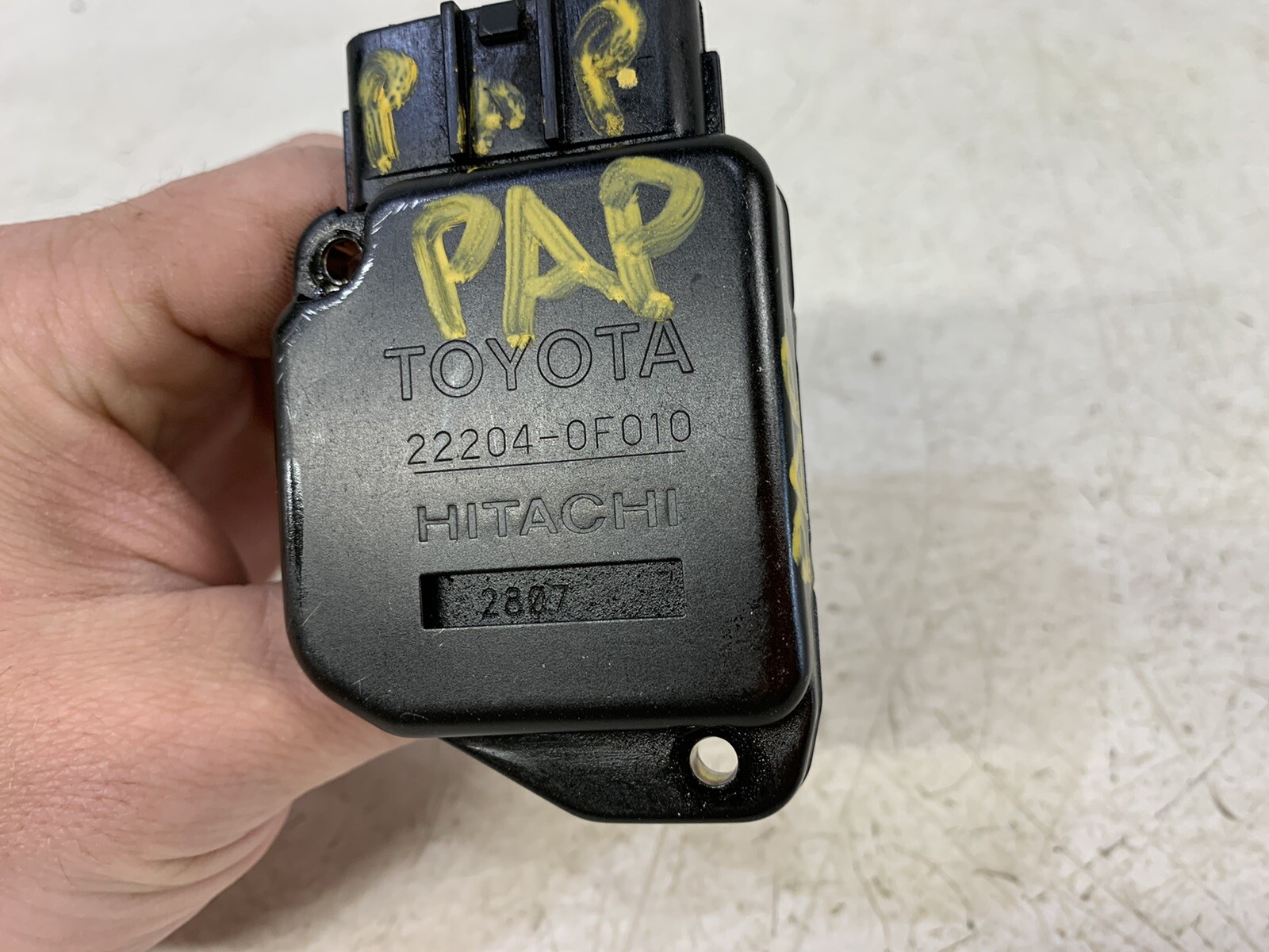 2001-2004 Toyota Sequoia & Tundra V8 MAF mass air flow meter sensor ...