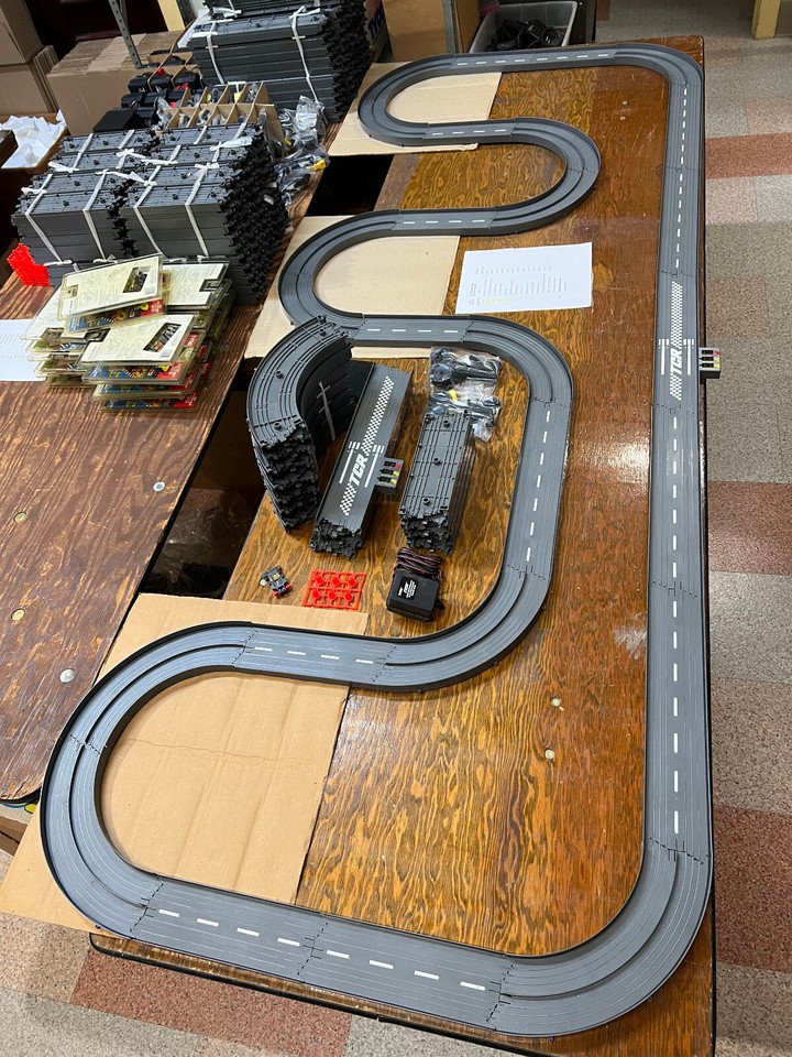 1993 UNUSED TYCO TCR Slotless Slot Car Total Control RACE SET 22ft + 6 ...