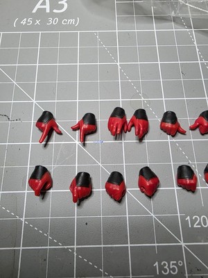 Mafex Fodder Deadpool Hands Set | eBay