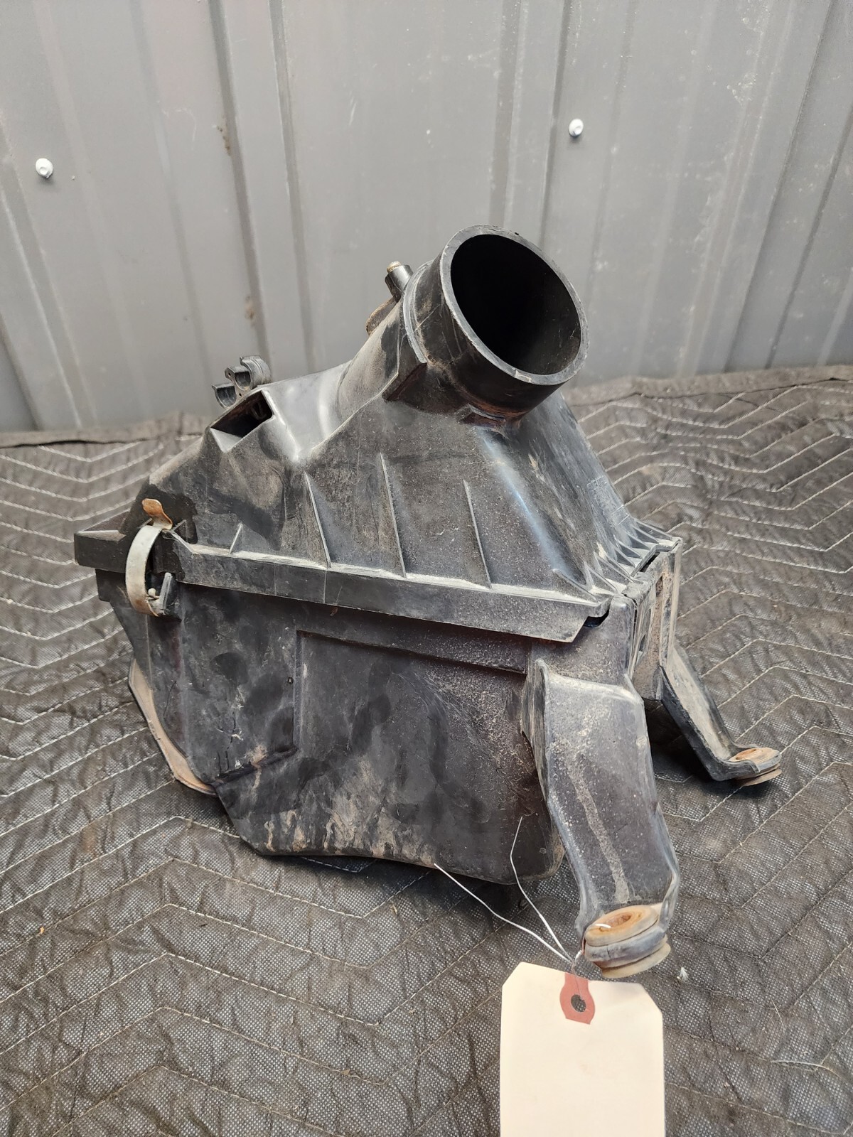 04-08 Subaru Forester XT FXT OEM Air Intake Filter Housing Tabs Broken ...