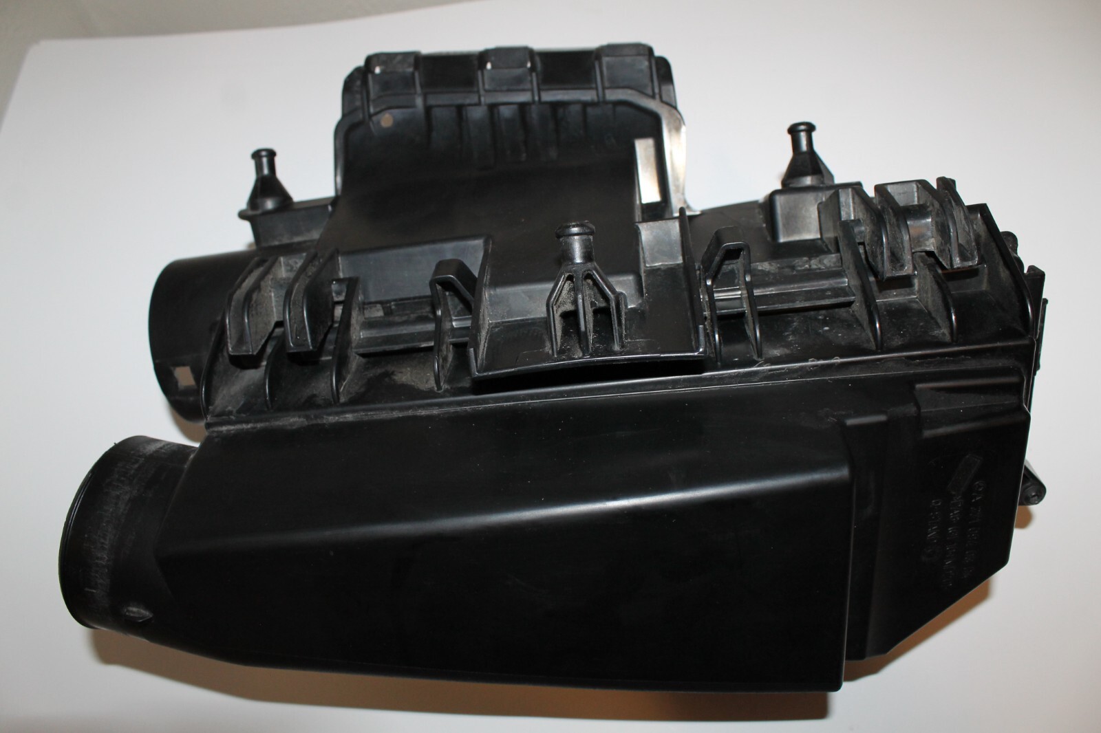 2012 - 2015 Mercedes Benz W204 C250 Air Cleaner Filter Housing ...