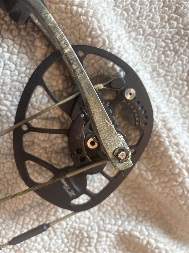 Hoyt Carbon RX3 55-65 Compound Bow RH | eBay